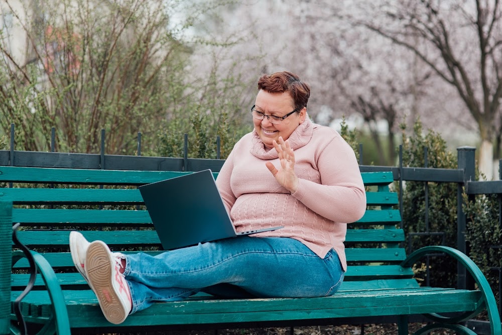 How You Can Help A Friend | Eclectic Evelyn